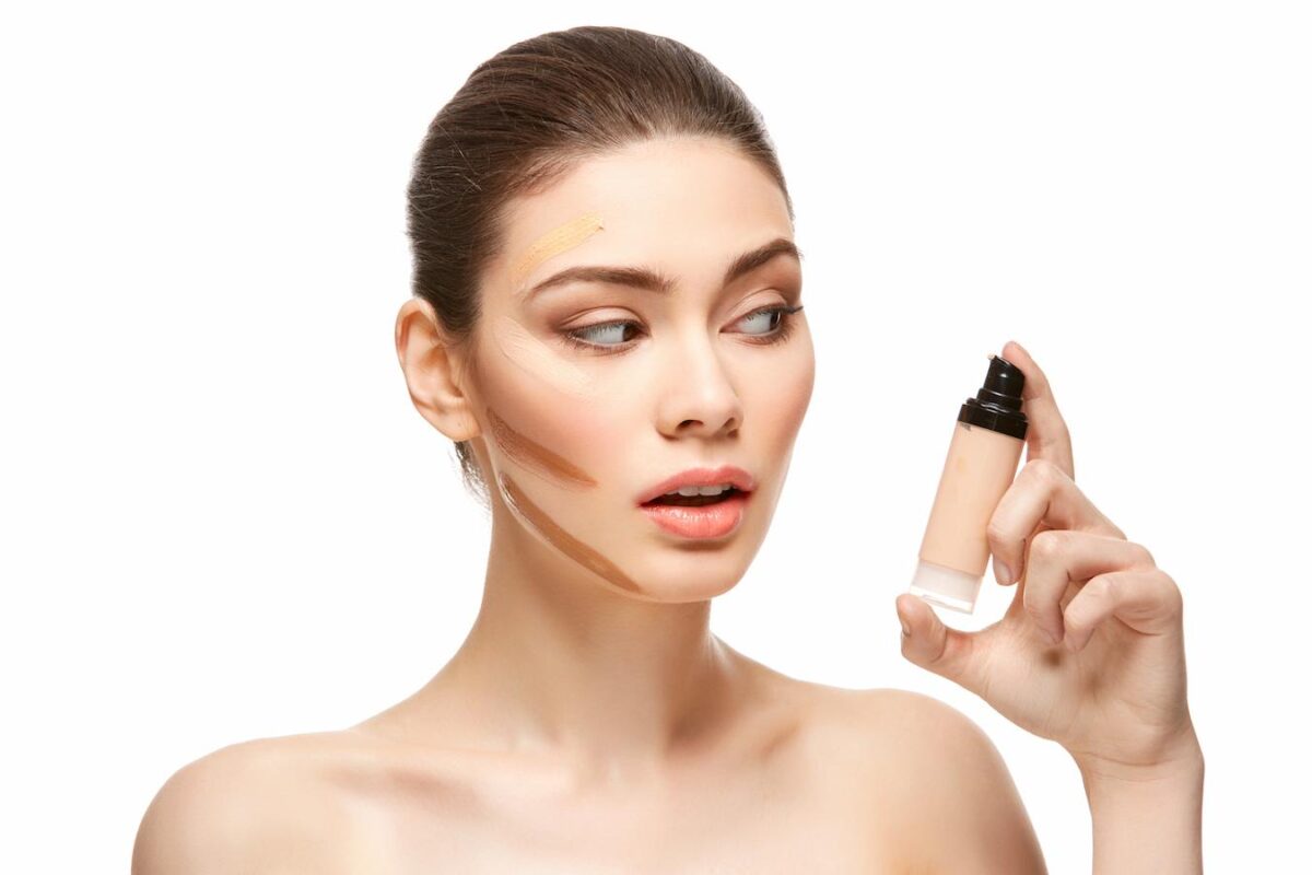 How To Apply Liquid Foundation Viviane Woodard Skincare